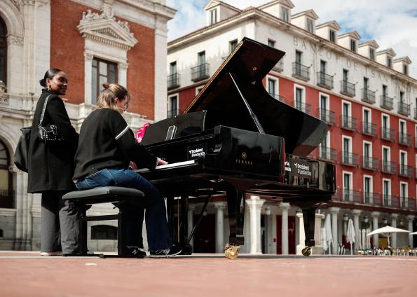 Barcelona acoge “Tu ciudad se llena de pianos”